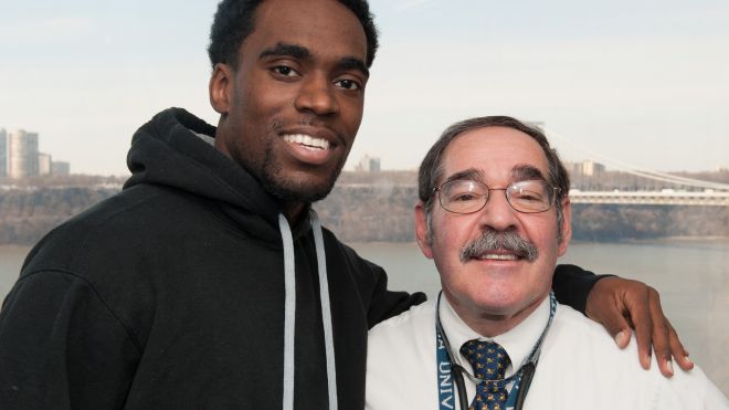 Kidney transplant gives former NFL player Donald Jones a 2nd chance ...
