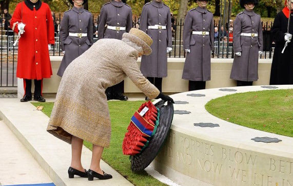 Terrorists Foiled In Plot To Assassinate Queen Elizabeth, reports say ...