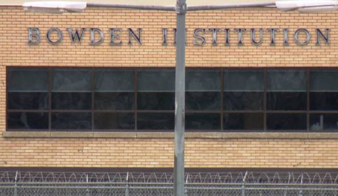 Kenton Matthew Boyle: Inmate escapes Bowden minimum security unit ...