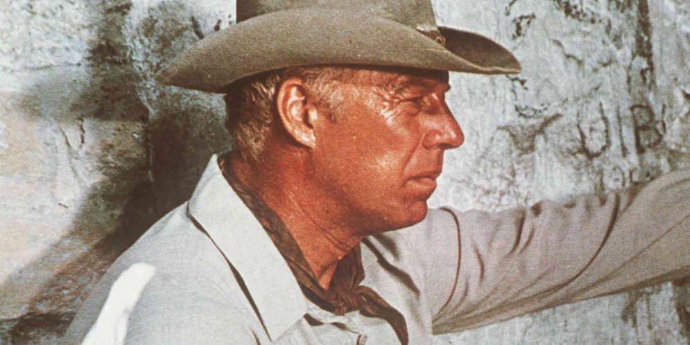 George Kennedy: "Academy Award" winning Actor Dies Aged 91 - Canada ...