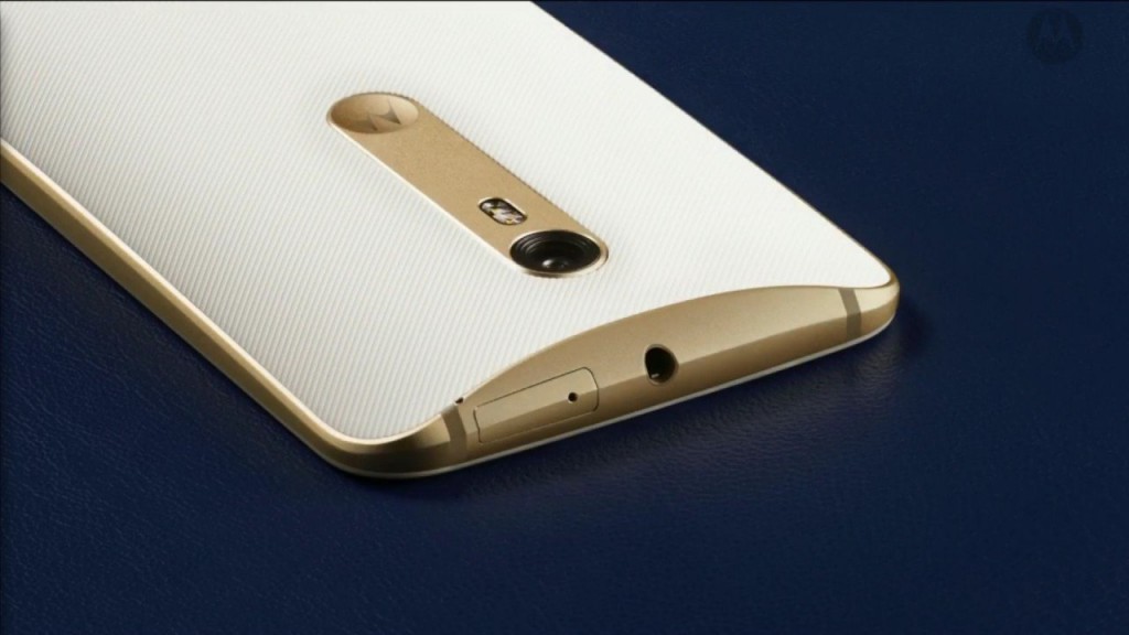 Motorola to 'transform mobile' on June 9, with MotoMod snap-on modules ...