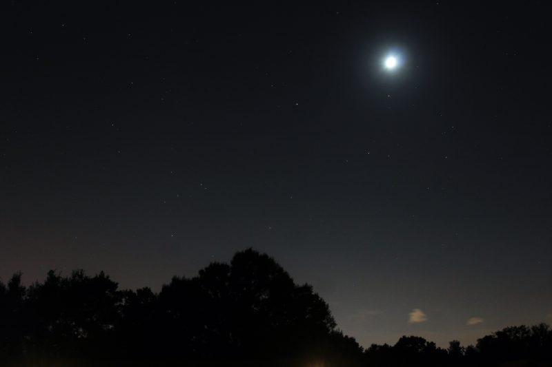 Celestial Show: Mars, Saturn, Antares and the moon - Canada Journal ...