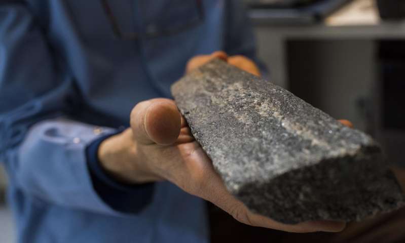 Researchers study some of Earth's oldest rock - Canada Journal - News ...