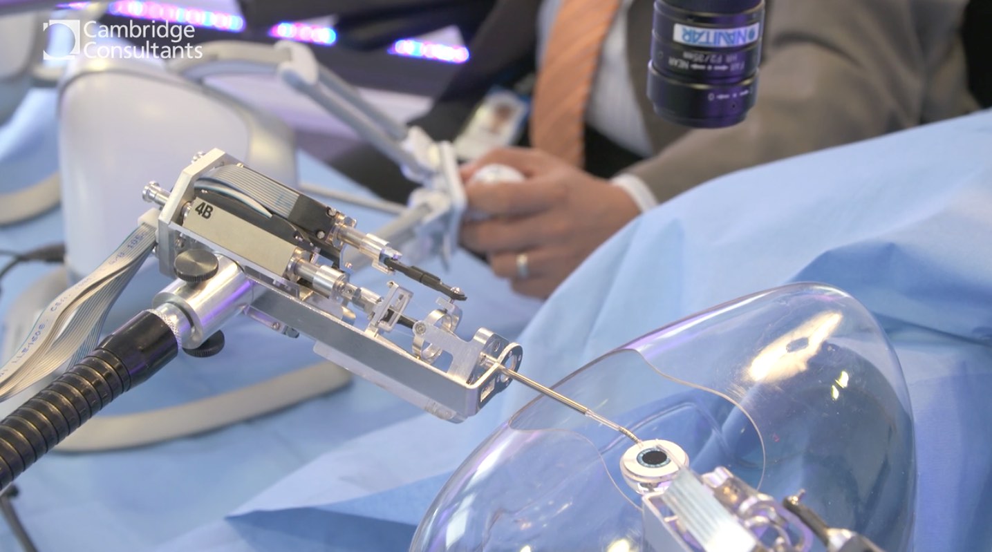 Researchers develop miniature robot for cataract surgery - Canada ...